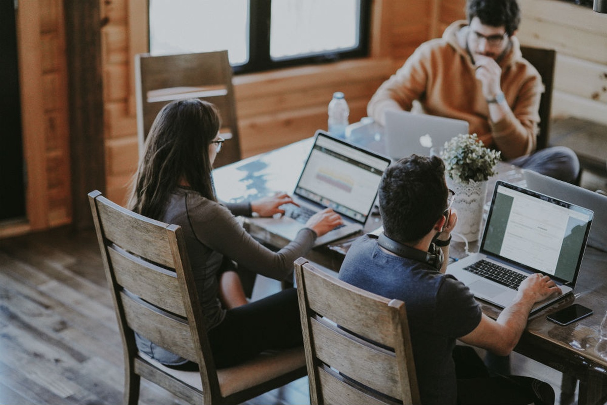 Nine Ways to Make a Good Impression at Your New Job | Scout Jobs